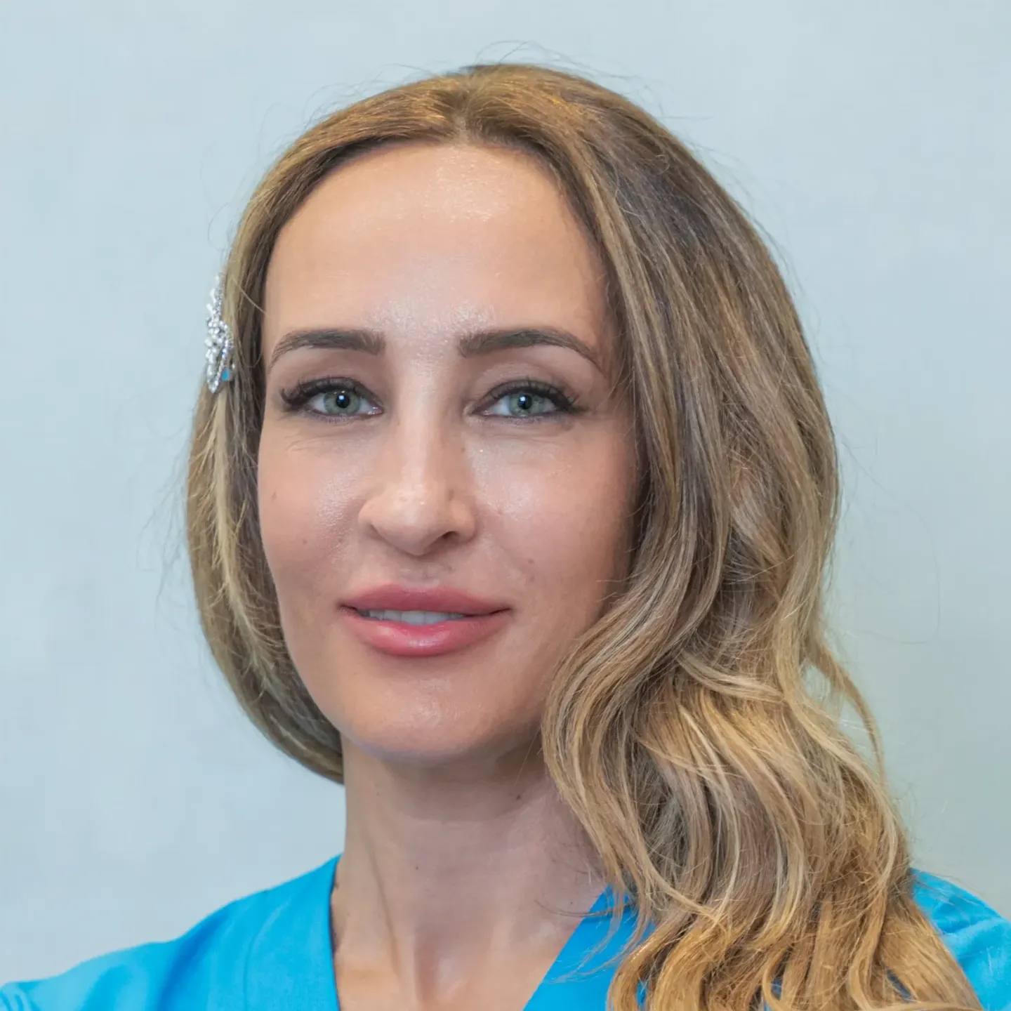 Dr. Zota Mădălina - Medic specialist protetică dentară